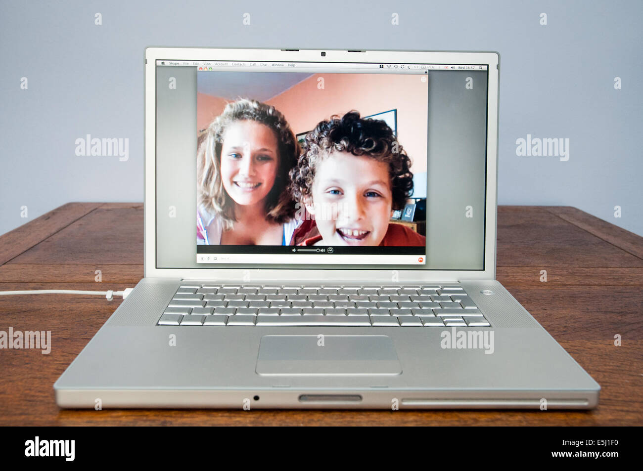 Talking skype children kids hi-res stock photography and images - Alamy