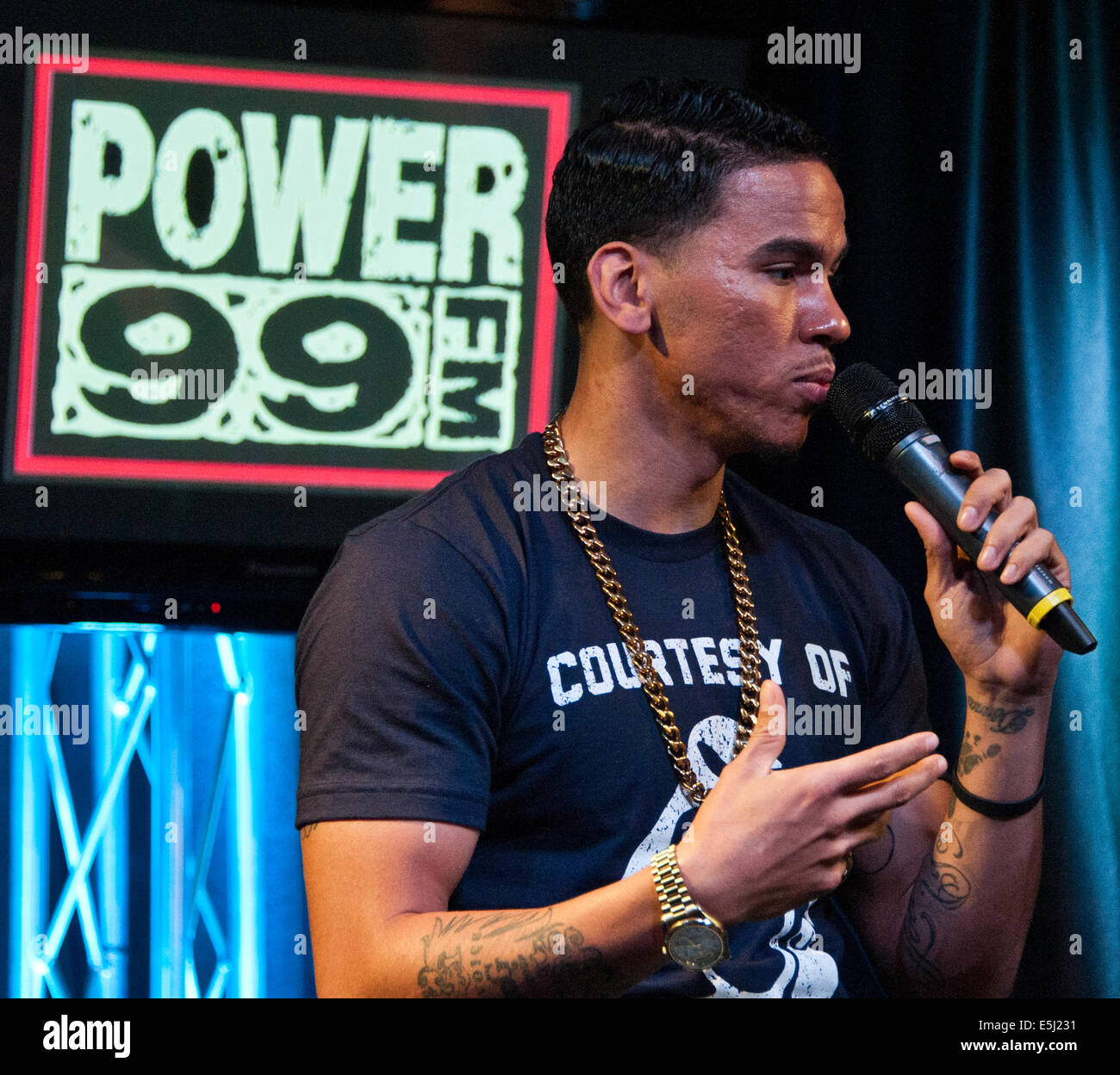 Power 99 performance theater hi-res stock photography and images - Alamy