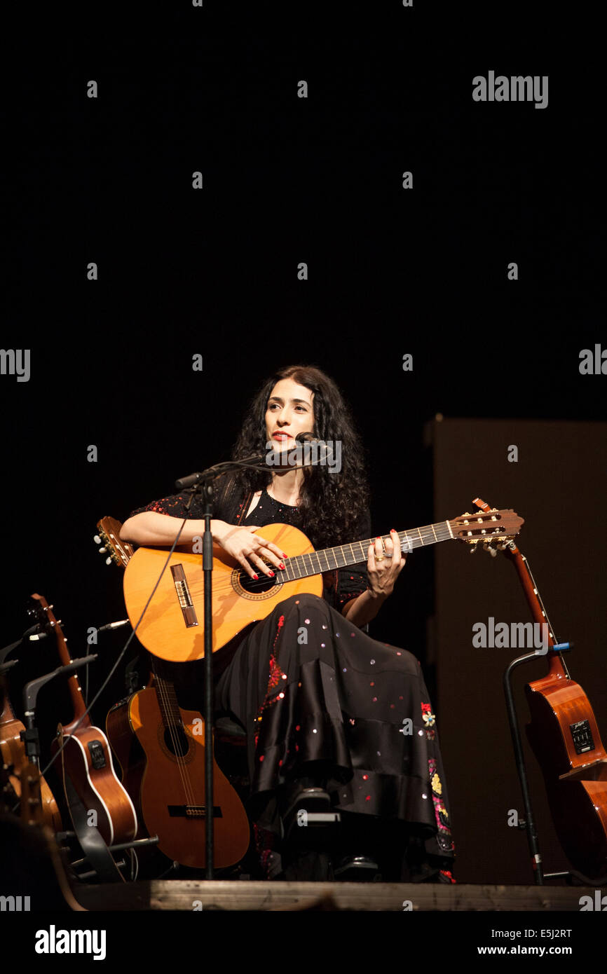 Brazilian singer Maris Monte in concert Stock Photo - Alamy