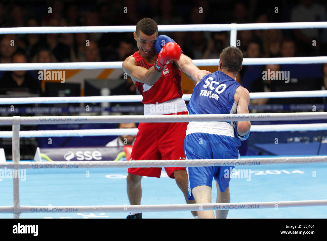 Josh taylor boxer hi-res stock photography and images - Alamy