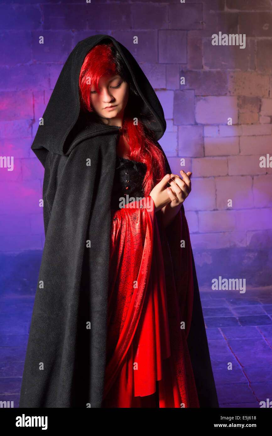 Vampire woman hi-res stock photography and images - Alamy