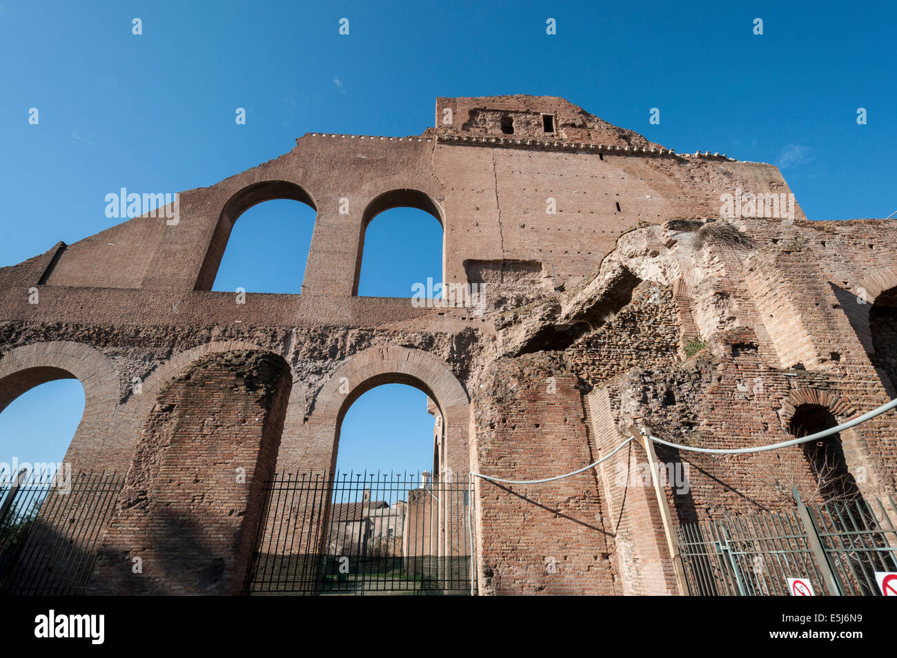 Fora ruins hi-res stock photography and images - Alamy