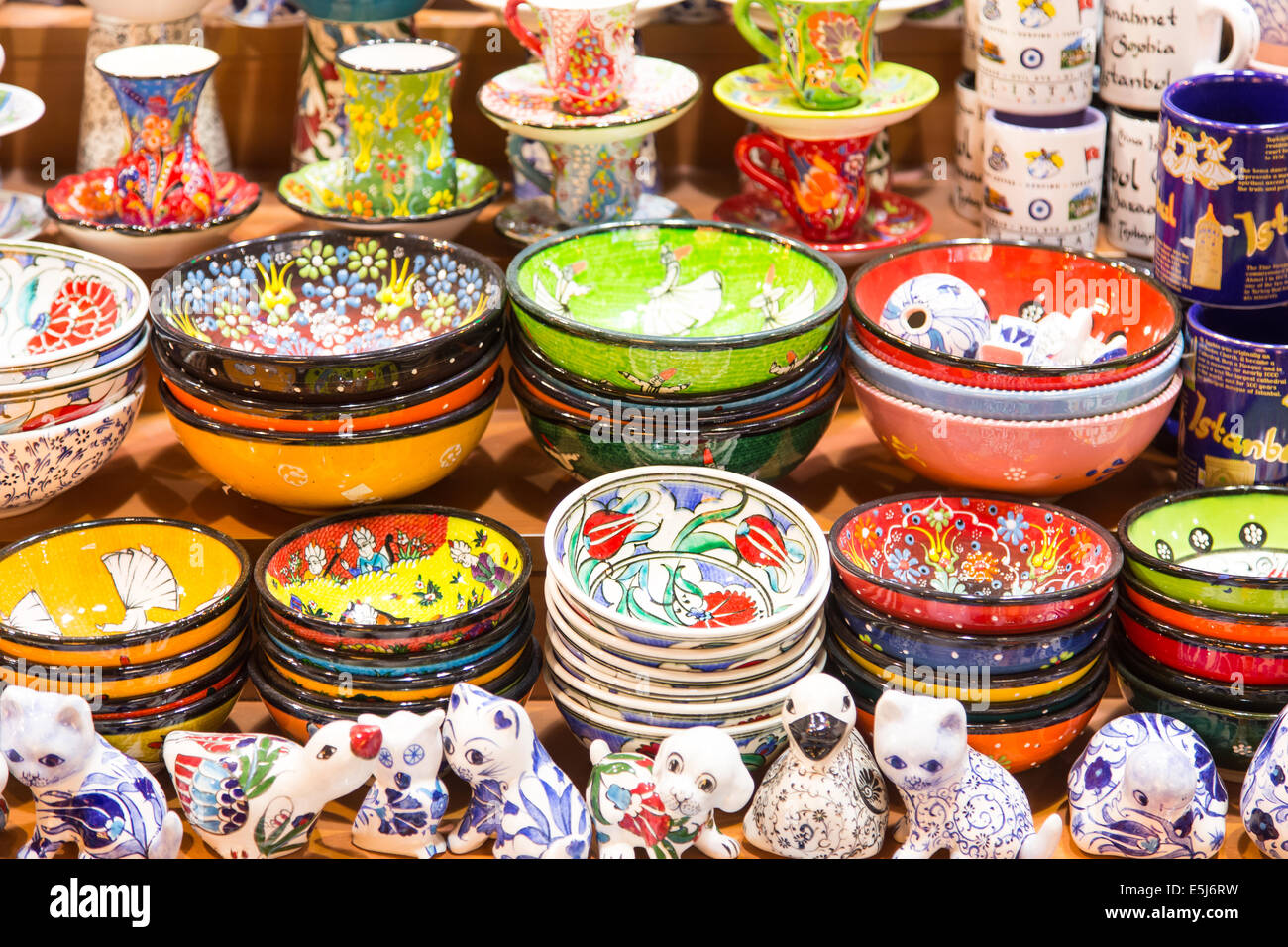 Blue turkish ceramics hi-res stock photography and images - Alamy