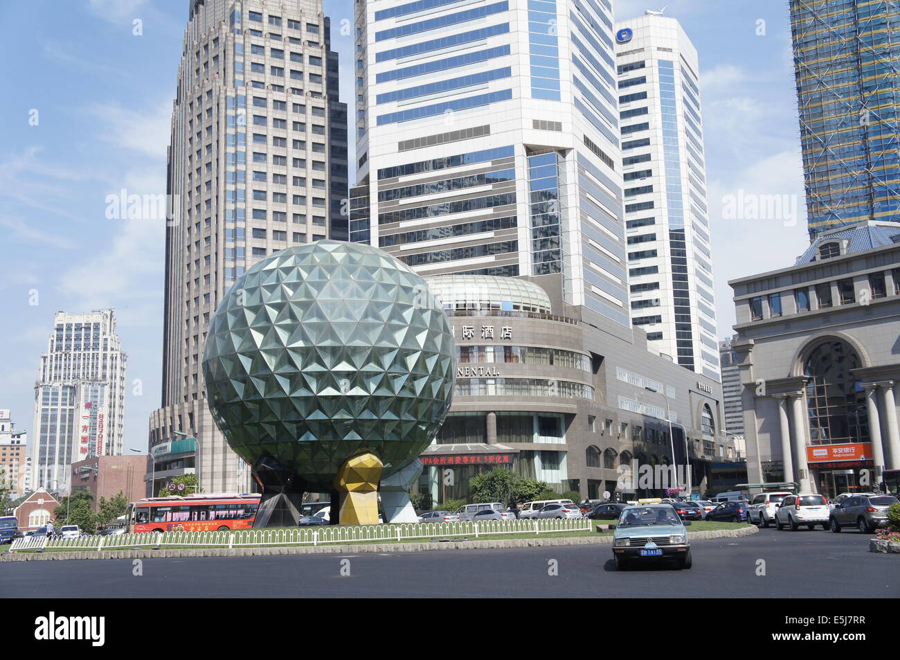 Friendship square dalian hi-res stock photography and images - Alamy
