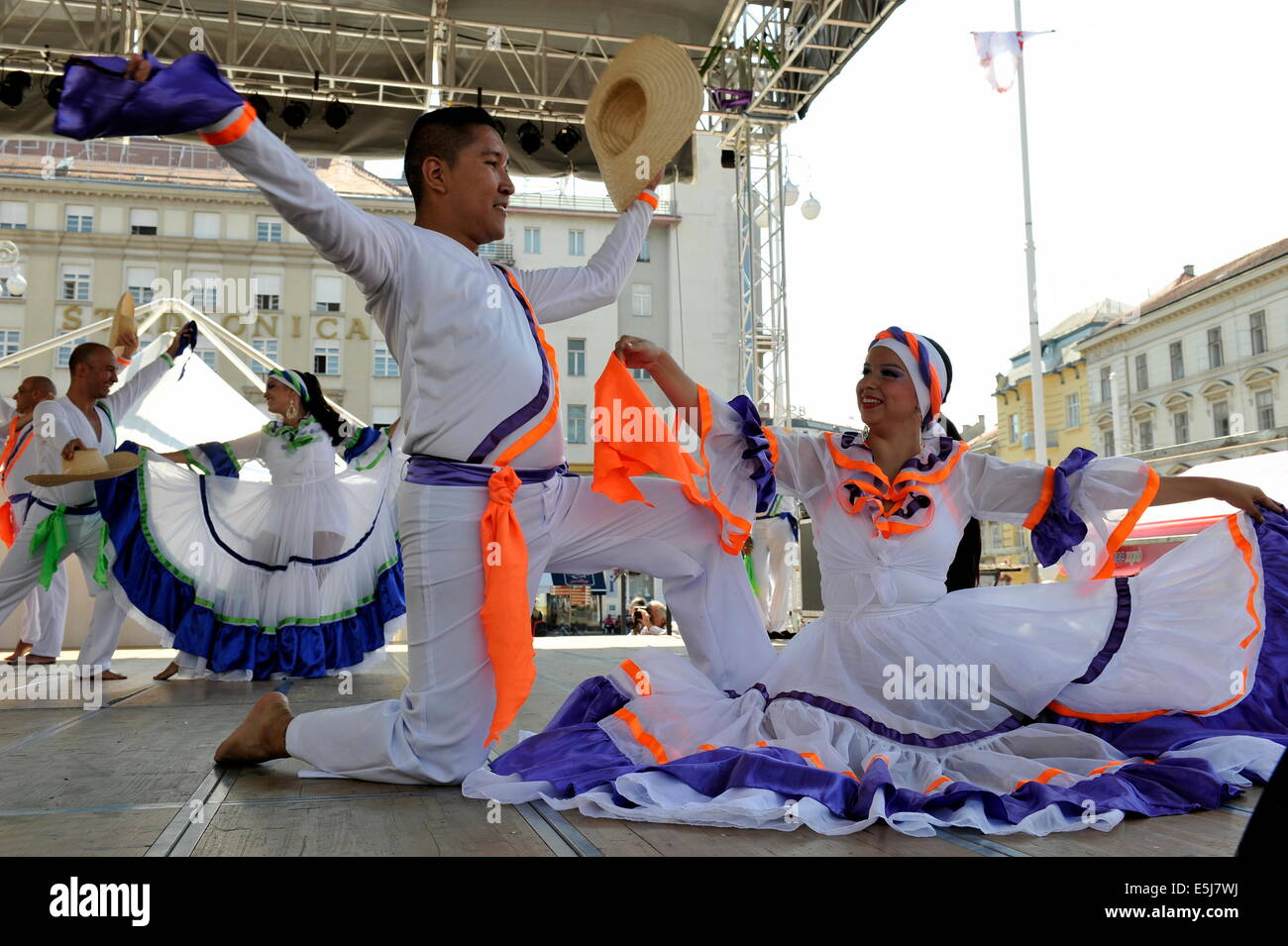 Folk group Colombia Folklore Foundation from Santiago de Cali,Colombia ...