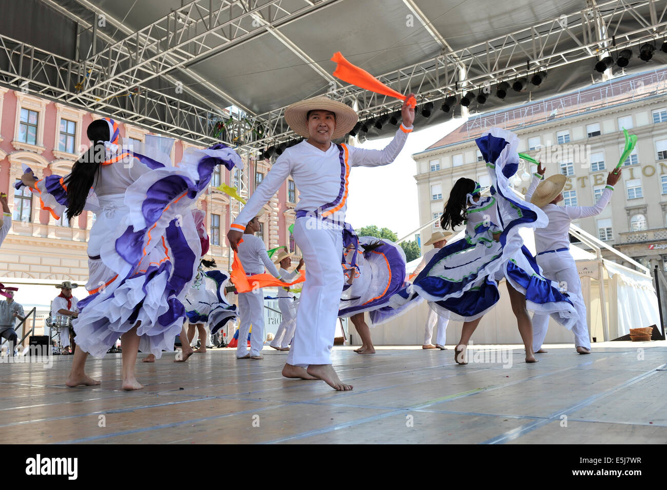 Folk group Colombia Folklore Foundation from Santiago de Cali,Colombia ...