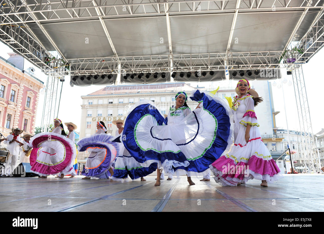 Folk group Colombia Folklore Foundation from Santiago de Cali,Colombia ...