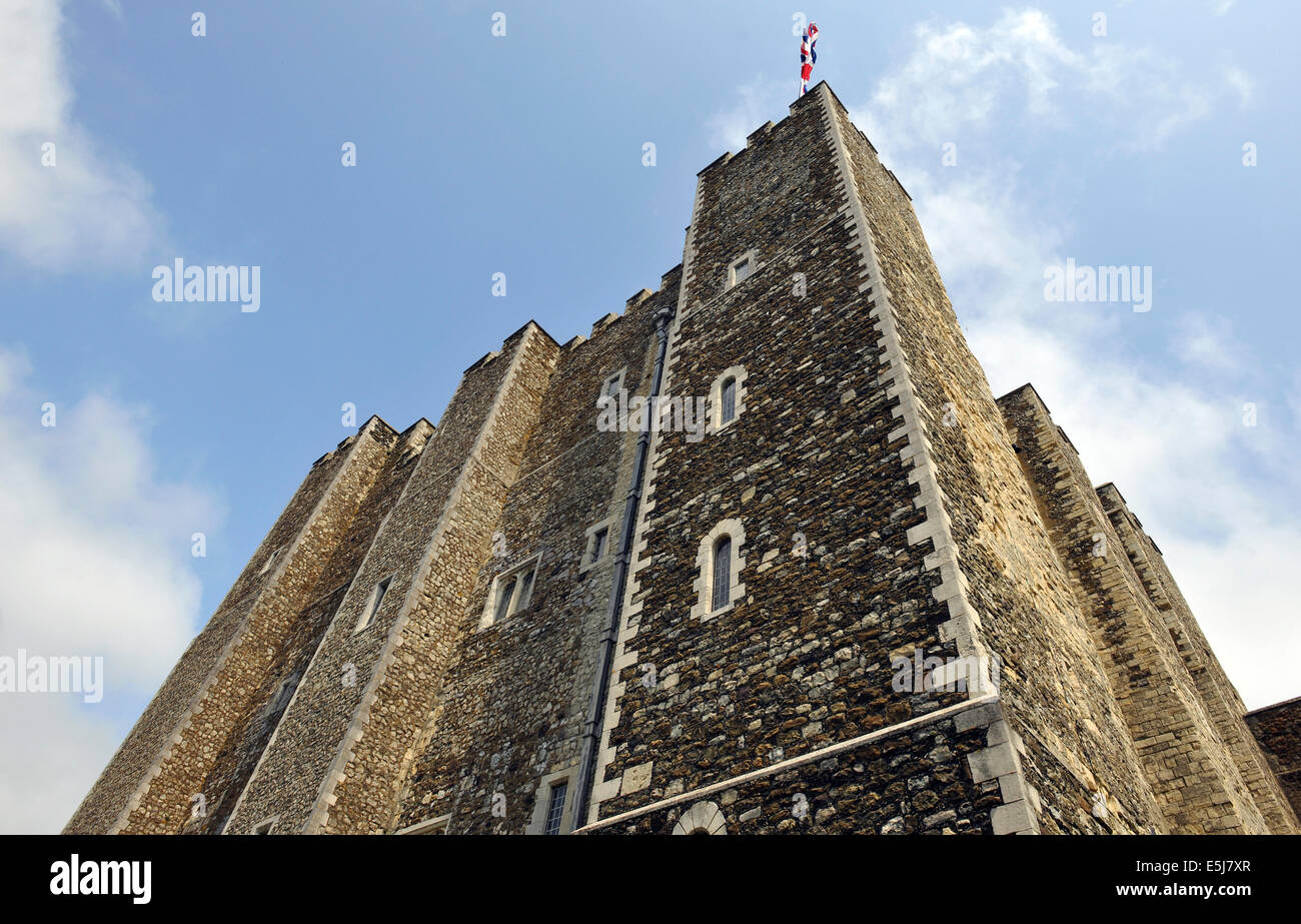 Entrance to henry iis great tower hi-res stock photography and images ...