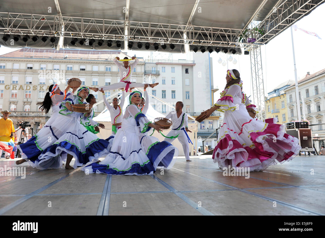 Folk group Colombia Folklore Foundation from Santiago de Cali,Colombia ...