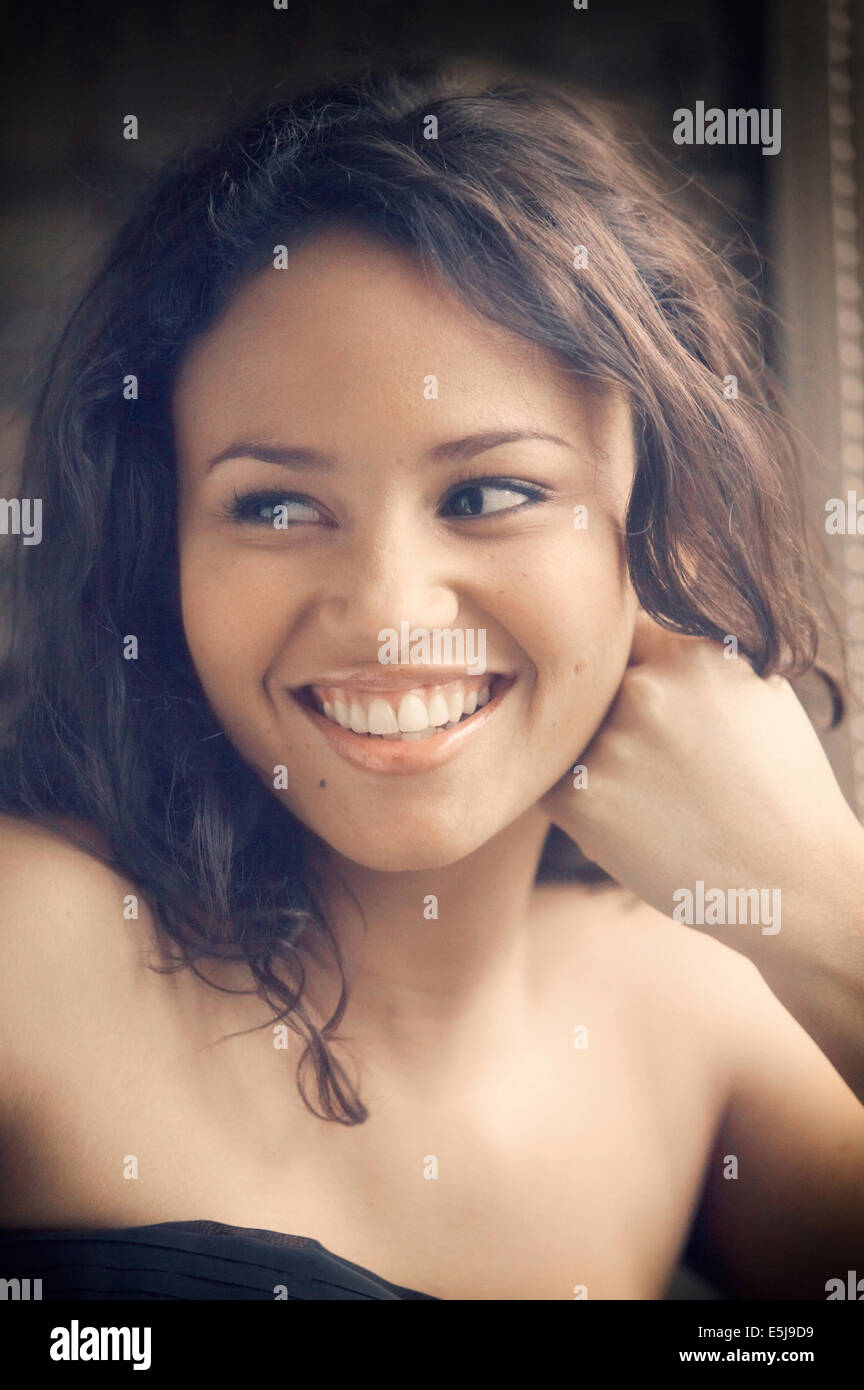 Famous female singers hi-res stock photography and images - Alamy