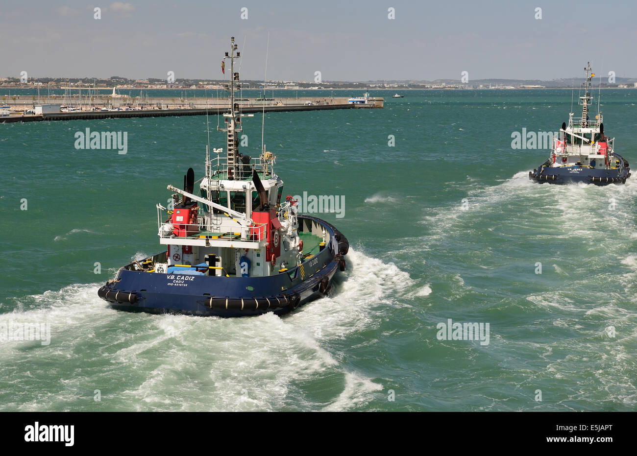 Tug tugboat tugboats hi-res stock photography and images - Alamy