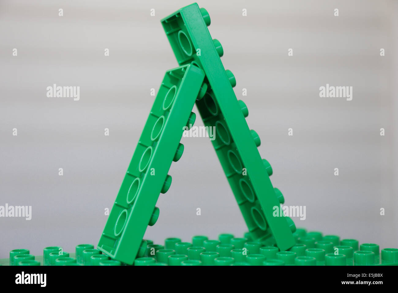 Girder building hi-res stock photography and images - Alamy