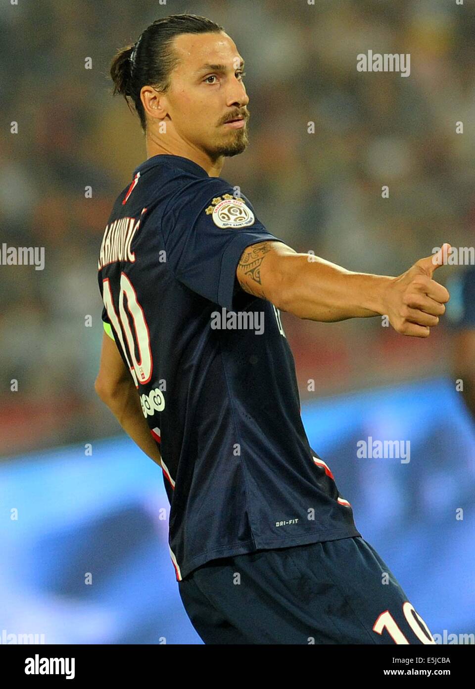 Zlatan ibrahimovic trophy hi-res stock photography and images - Alamy