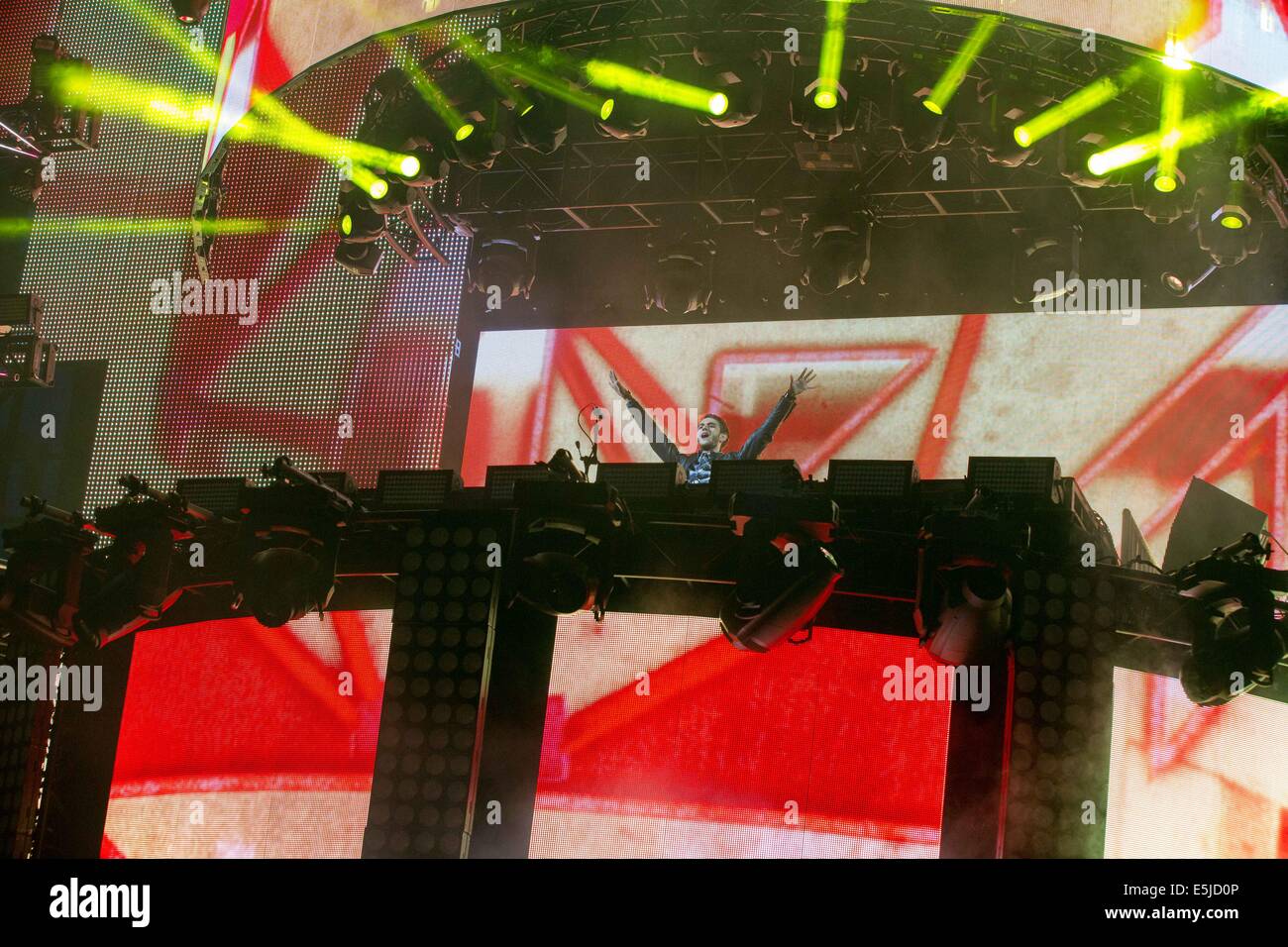 Anton zaslavski aka zedd hi-res stock photography and images - Alamy