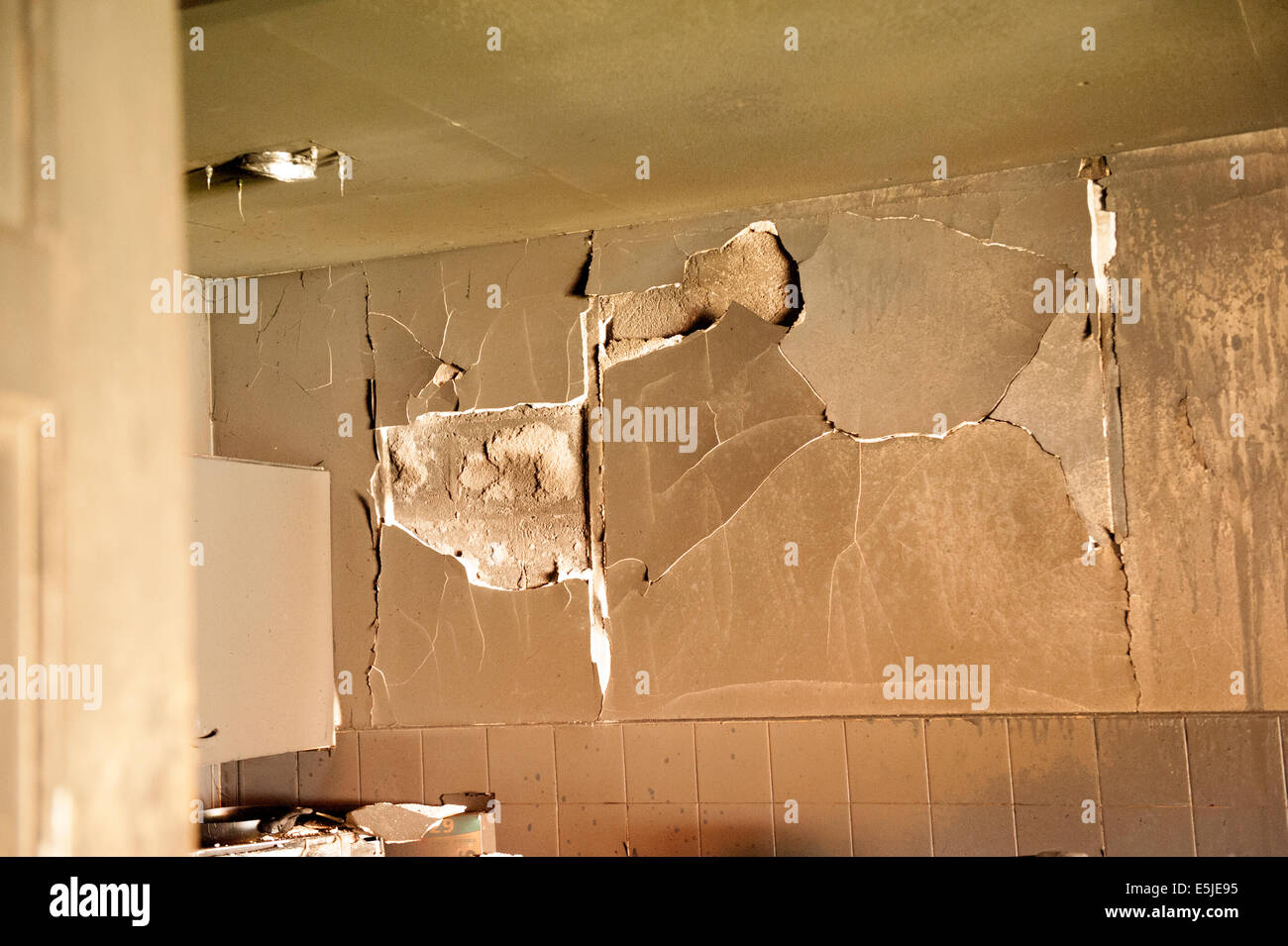 Hot Kitchen Fire High Temperature Plaster Cracked Stock Photo - Alamy