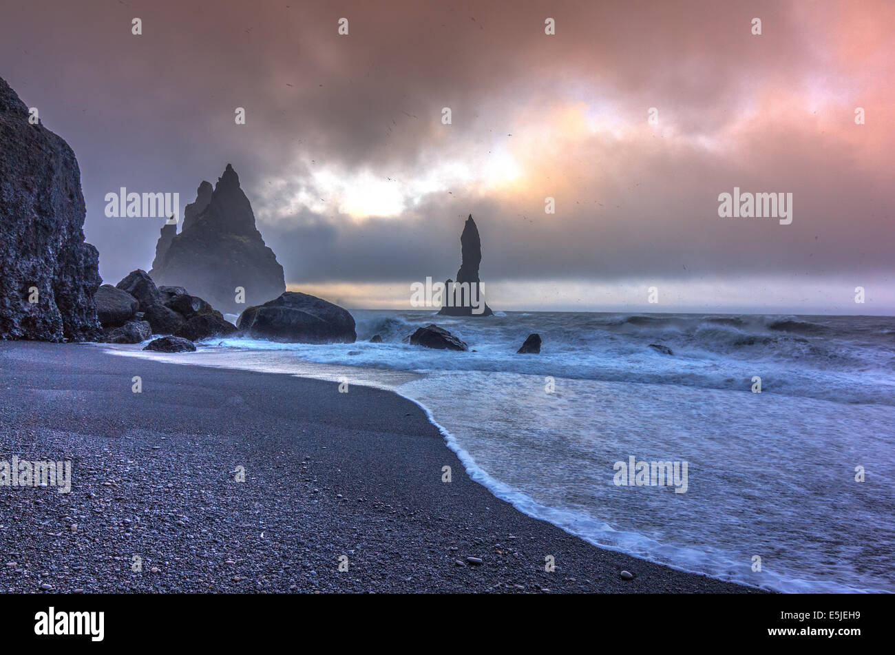 Coastal hexagonal basalt rock formations hi-res stock photography and ... Coastal hexagonal basalt rock formations hi-res stock photography and ...