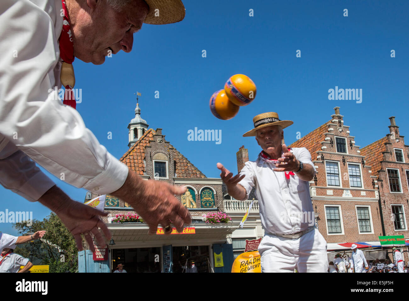 Market square cheese hi-res stock photography and images - Alamy