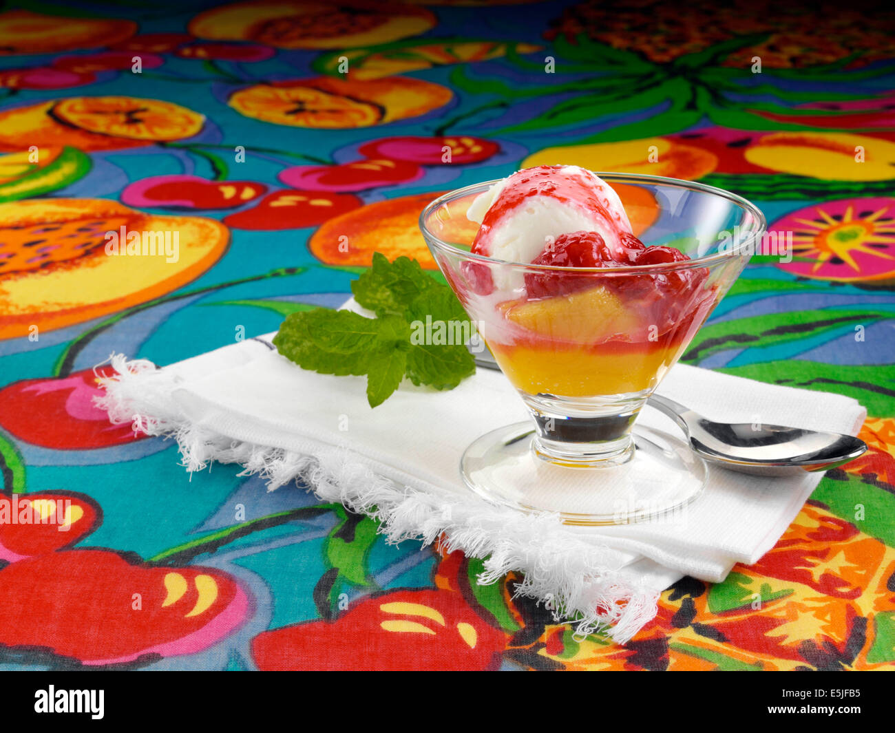 Peach melba hi-res stock photography and images - Alamy