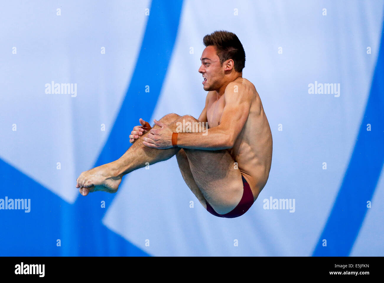 Tom daley diving platform hi-res stock photography and images - Alamy