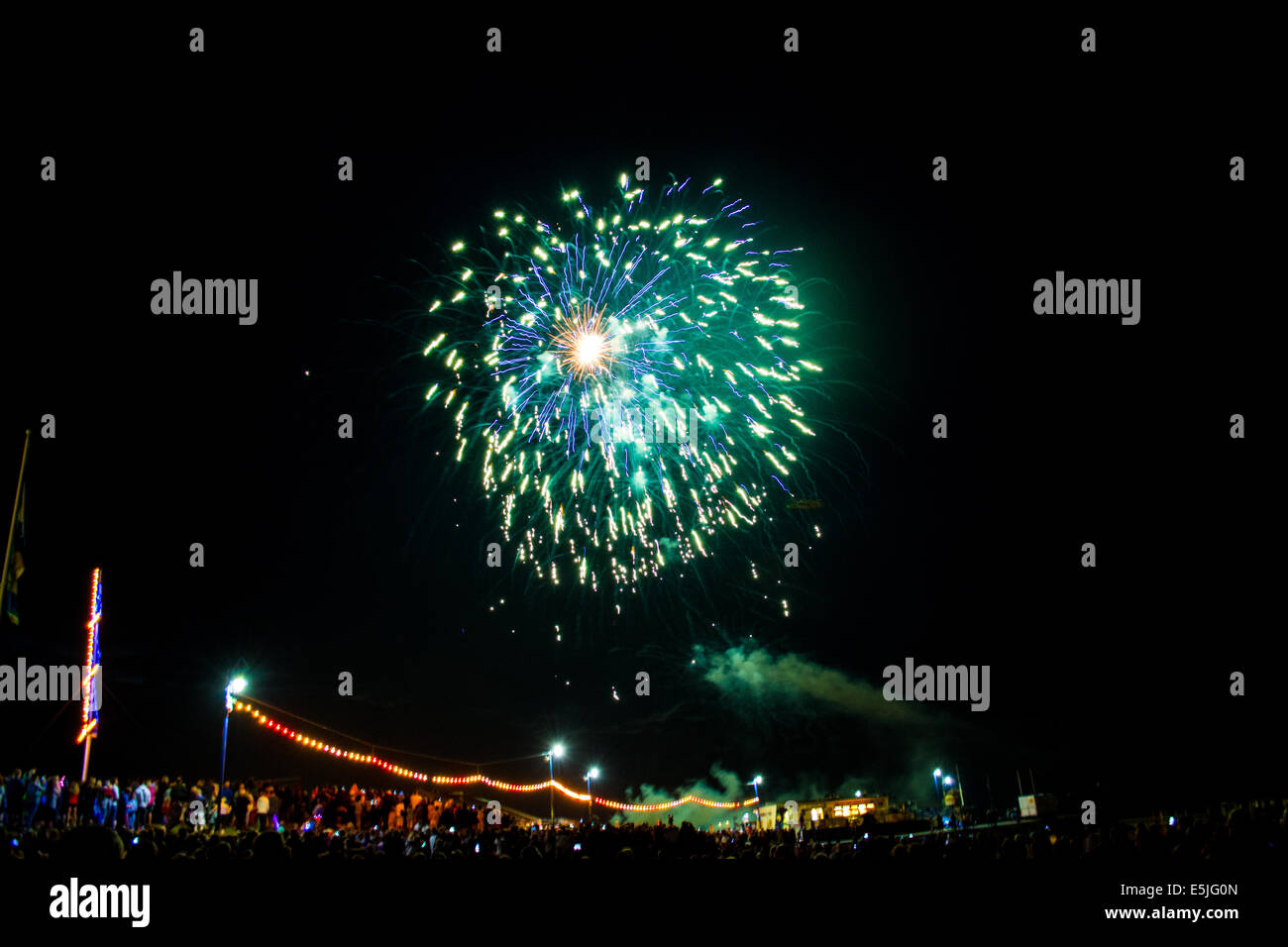 Firework display hi-res stock photography and images - Alamy