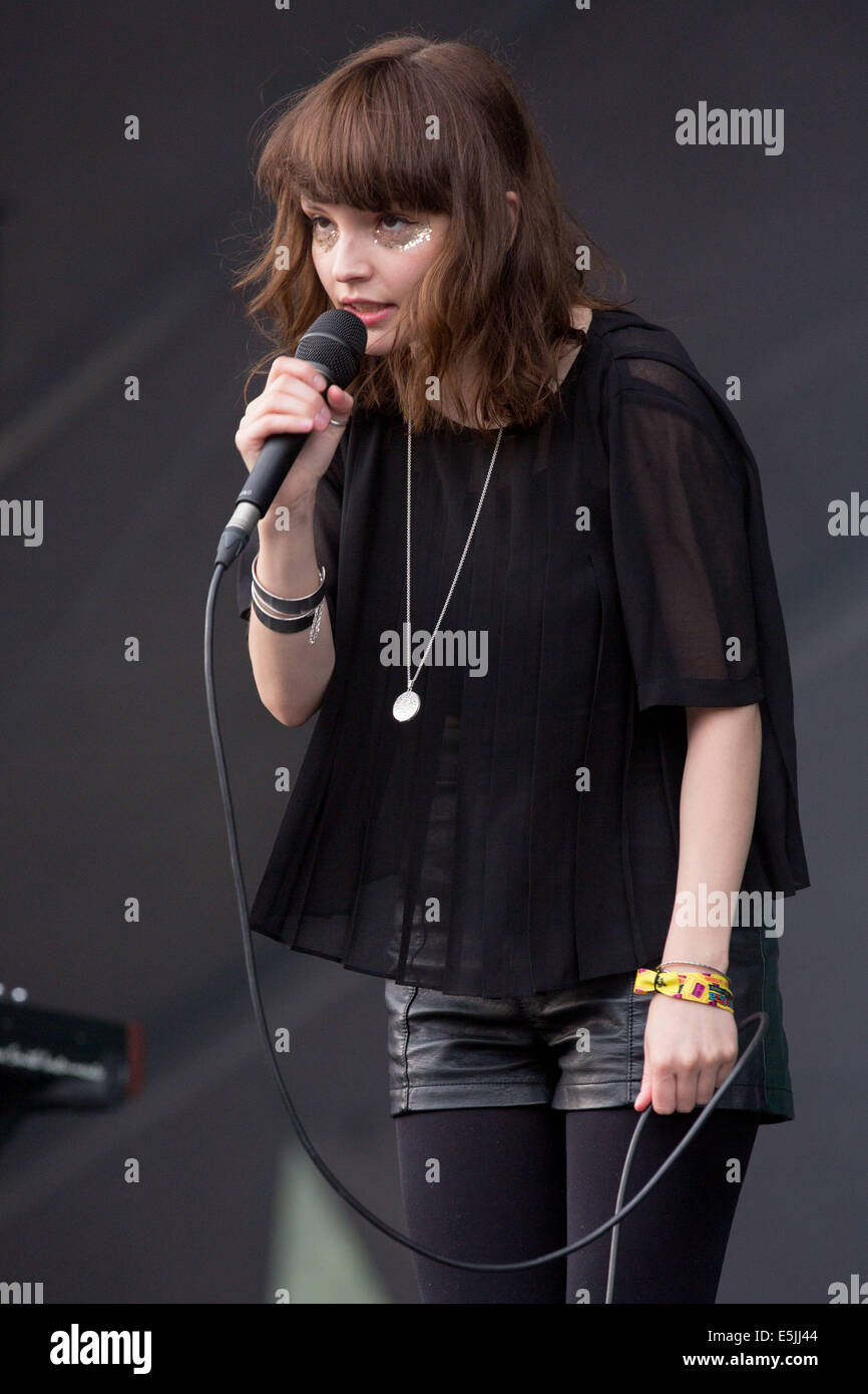Chicago, Illinois, USA. 1st Aug, 2014. Vocalist LAUREN MAYBERRY of the ...