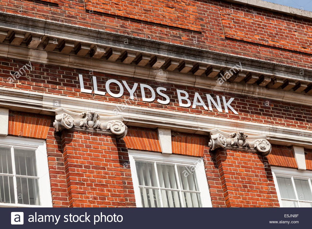 Lloyds Bank Branch Sign Logo Stock Photos & Lloyds Bank Branch Sign ...