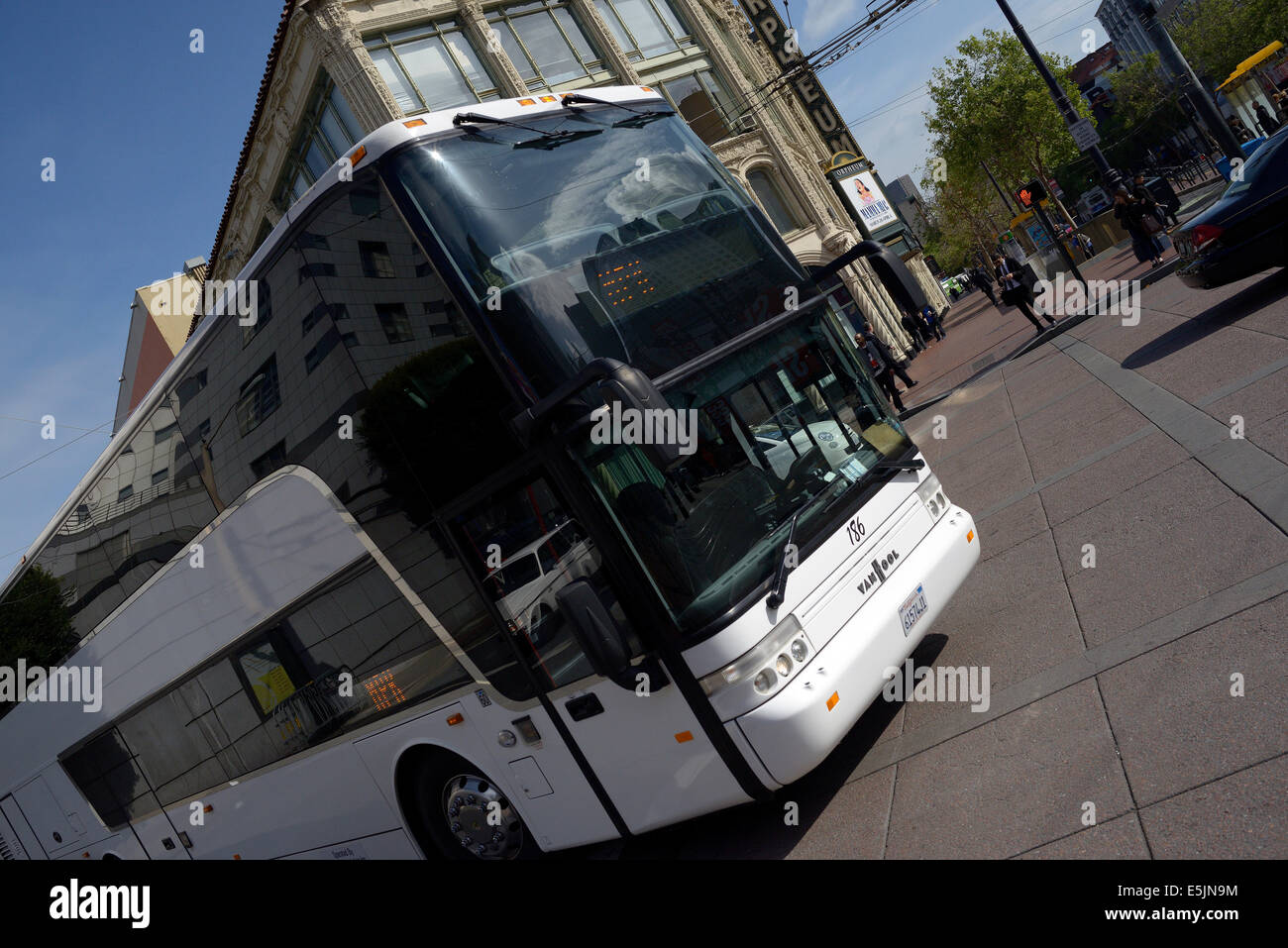 google bus san francisco Stock Photo - Alamy