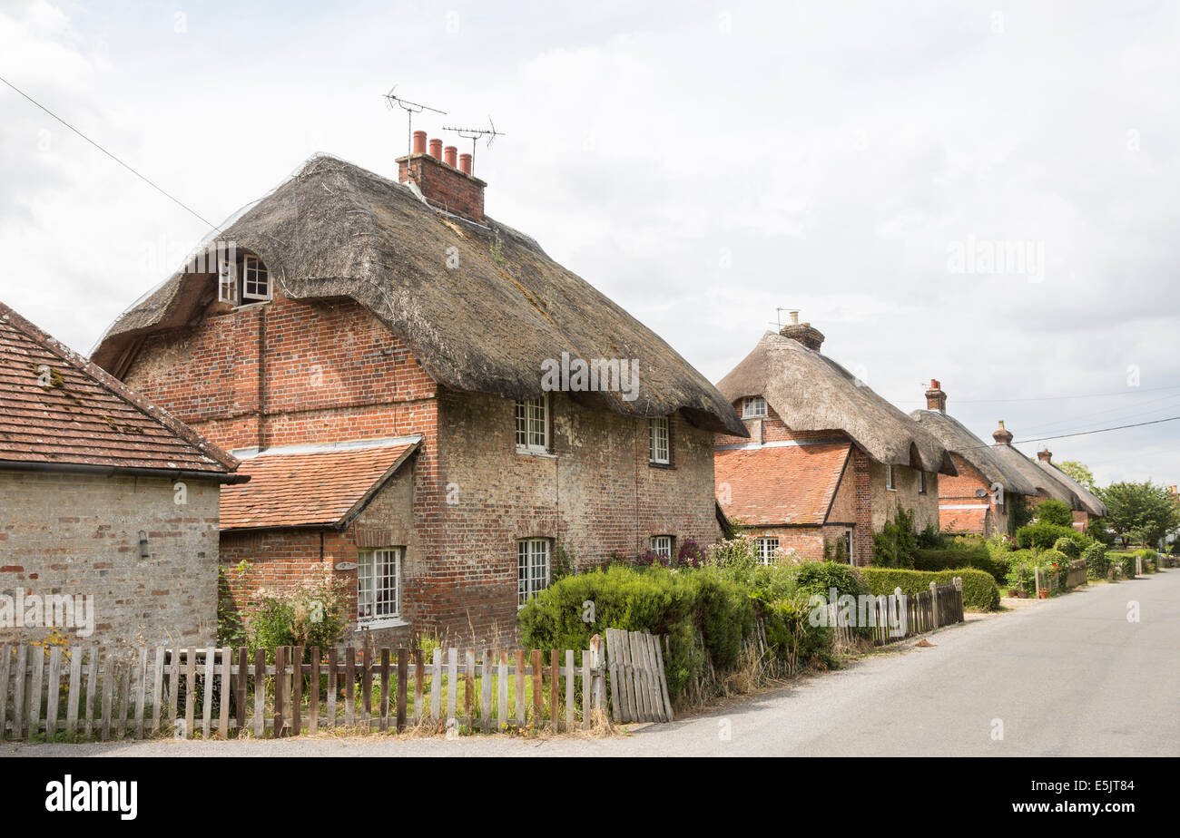 East stratton hampshire england hi-res stock photography and images - Alamy