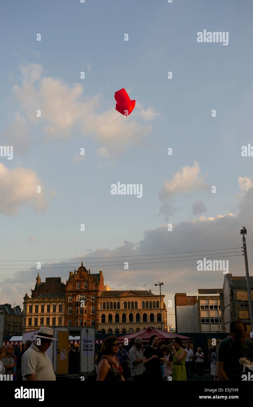Balloon commonwealth games hi-res stock photography and images - Alamy