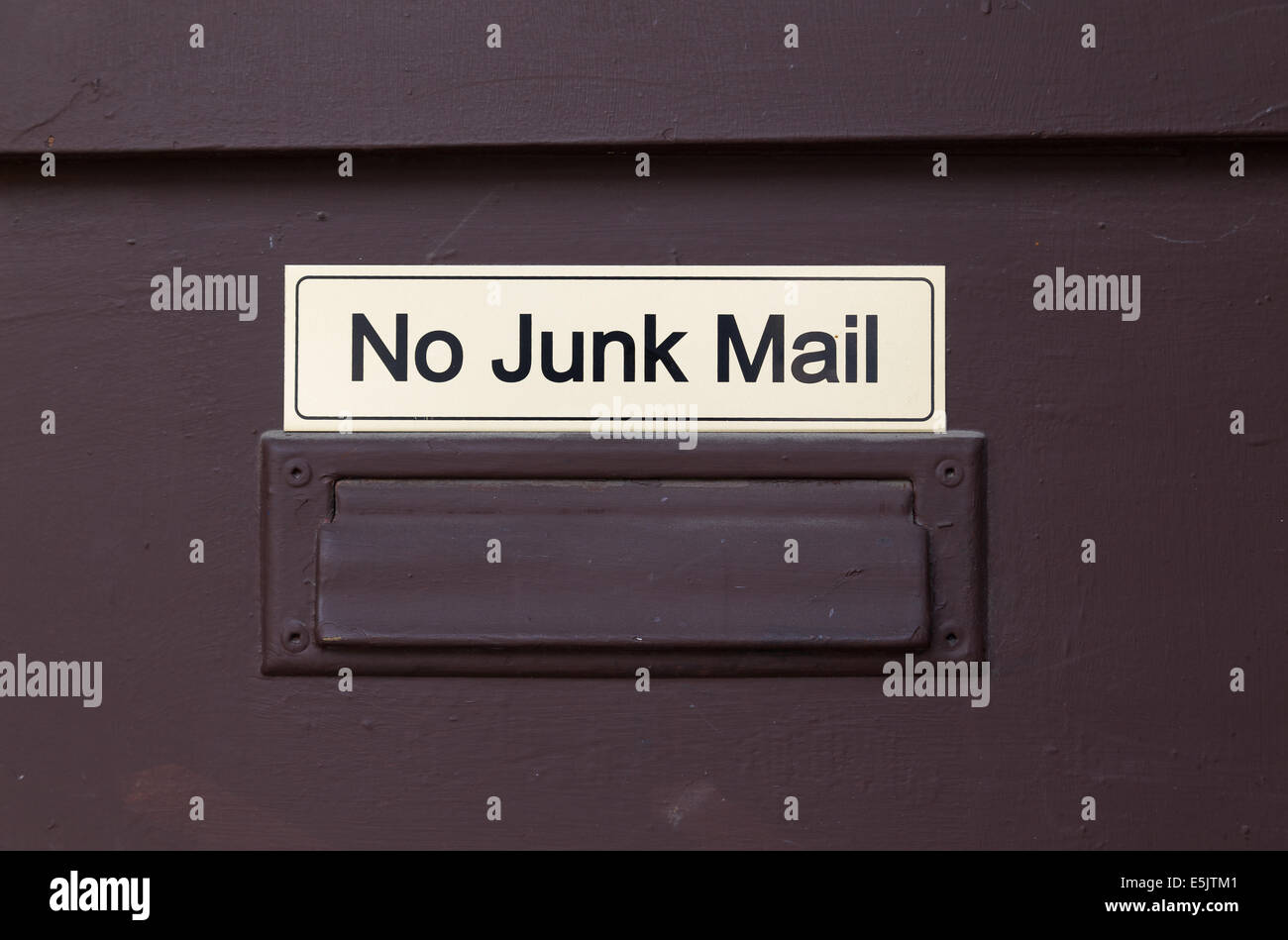 No Junk Mail sign and a letterbox Stock Photo - Alamy