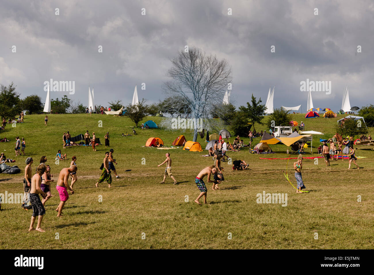 Dancing in front village hi-res stock photography and images - Alamy