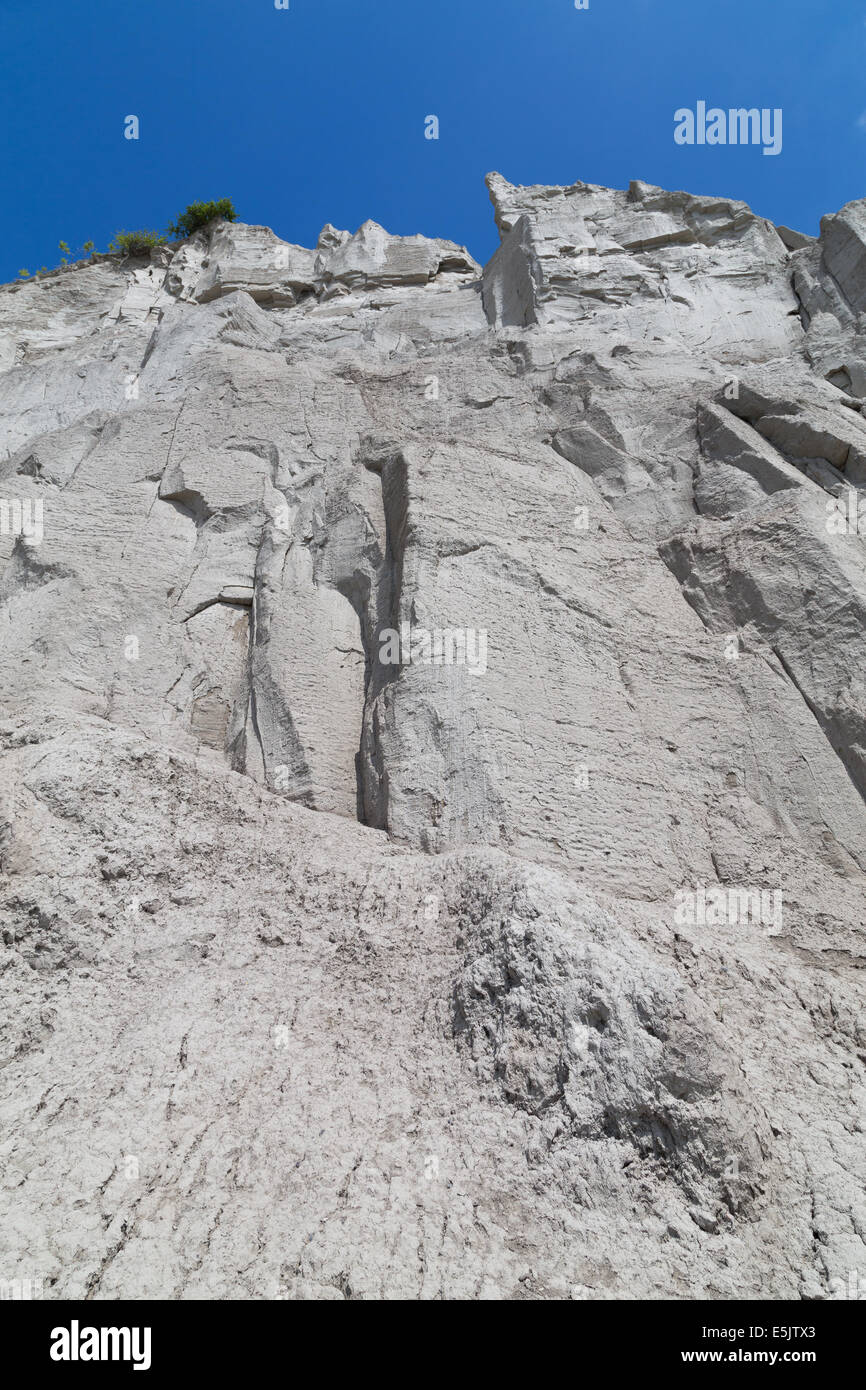 Vertical cliff face hi-res stock photography and images - Alamy