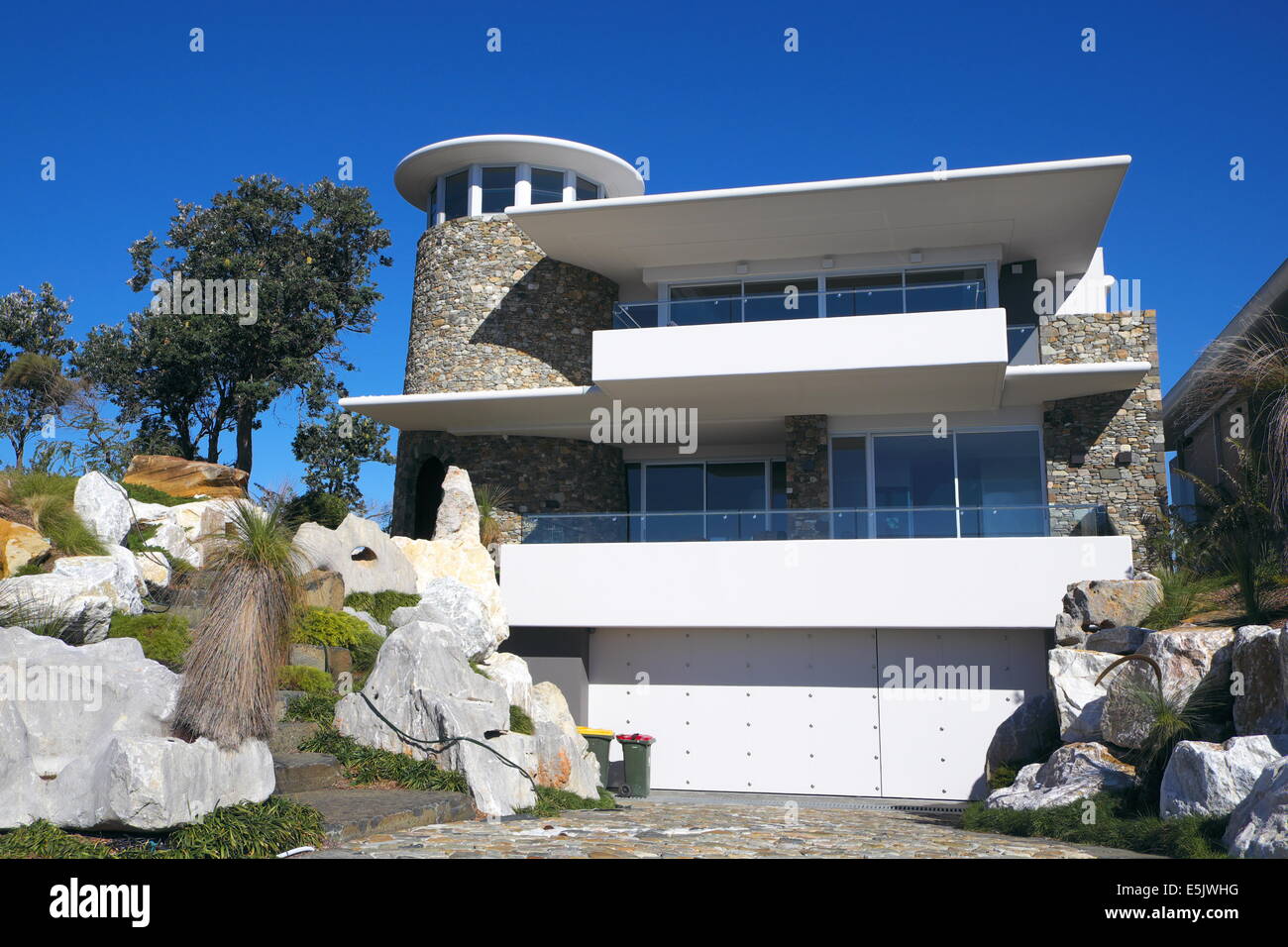 Awesome Modern Beach House