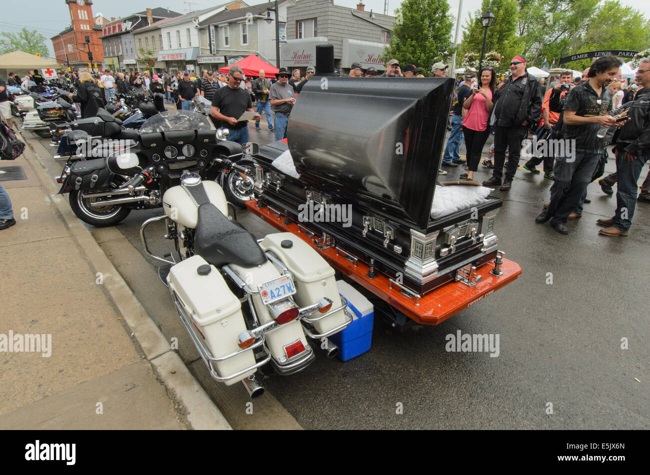 Biker funeral hi-res stock photography and images - Alamy