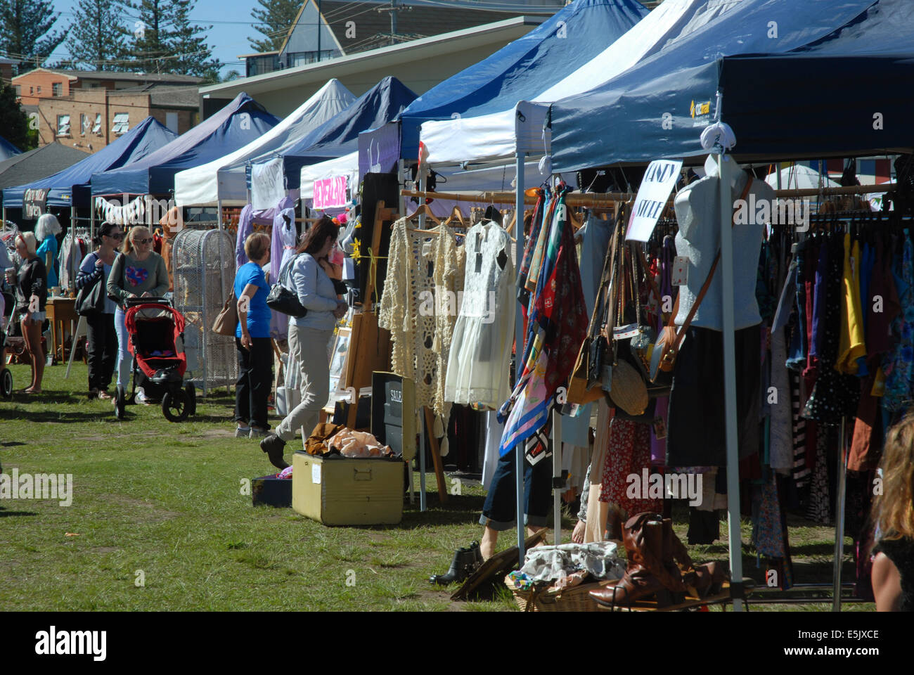 Burleigh Markets on a Sunday, Burleigh, Queensland, Australia Stock ...