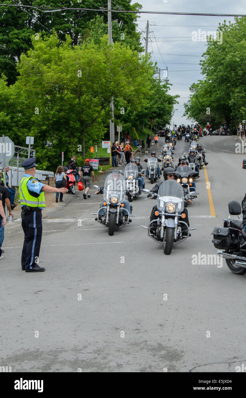 Ontario provincial police hi-res stock photography and images - Alamy