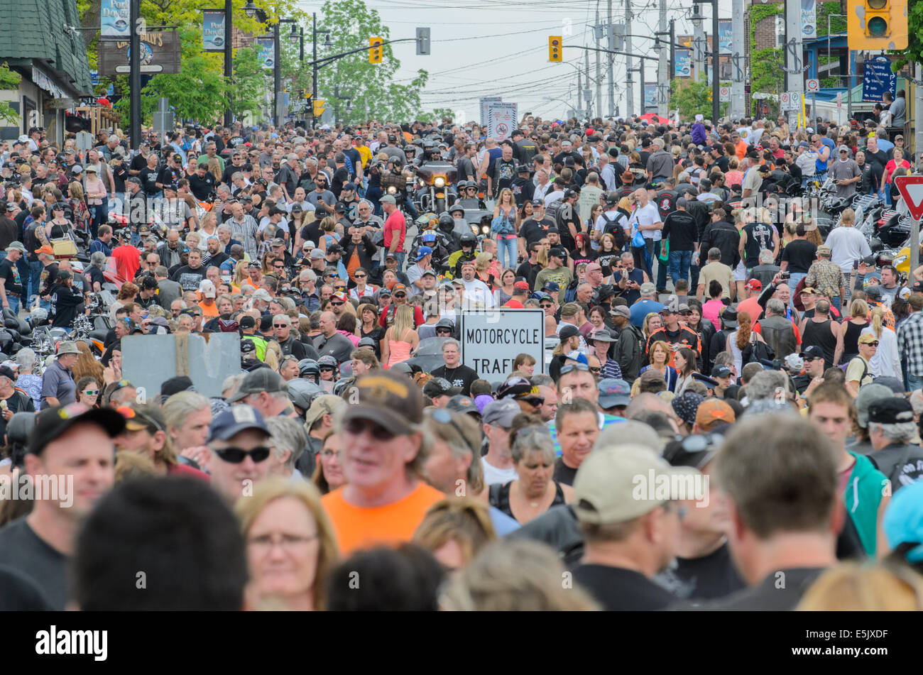 View of the crowd attending the "Friday the Thirteenth" motorcycle ...