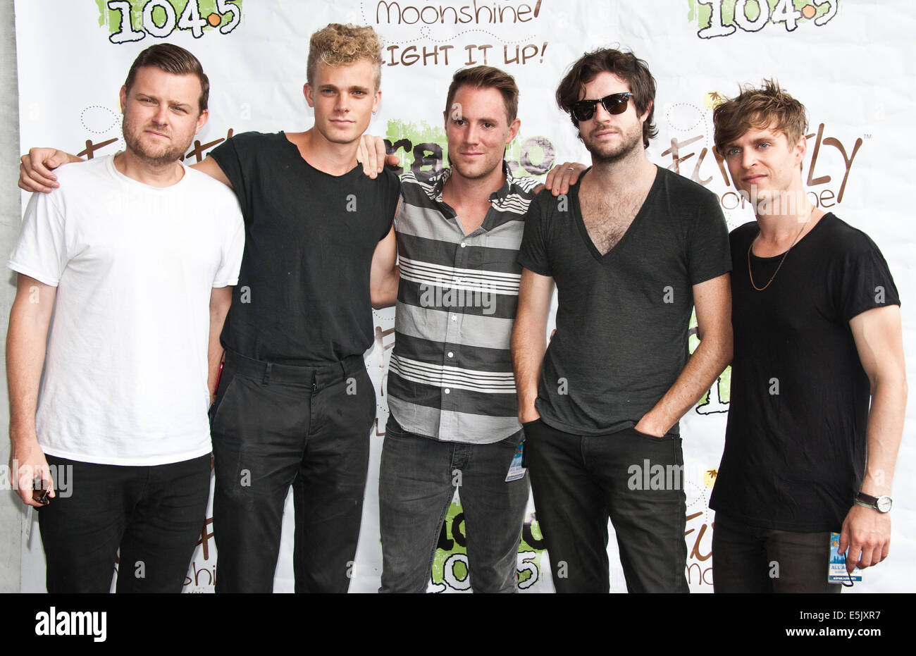 Radio1045 hi-res stock photography and images - Alamy