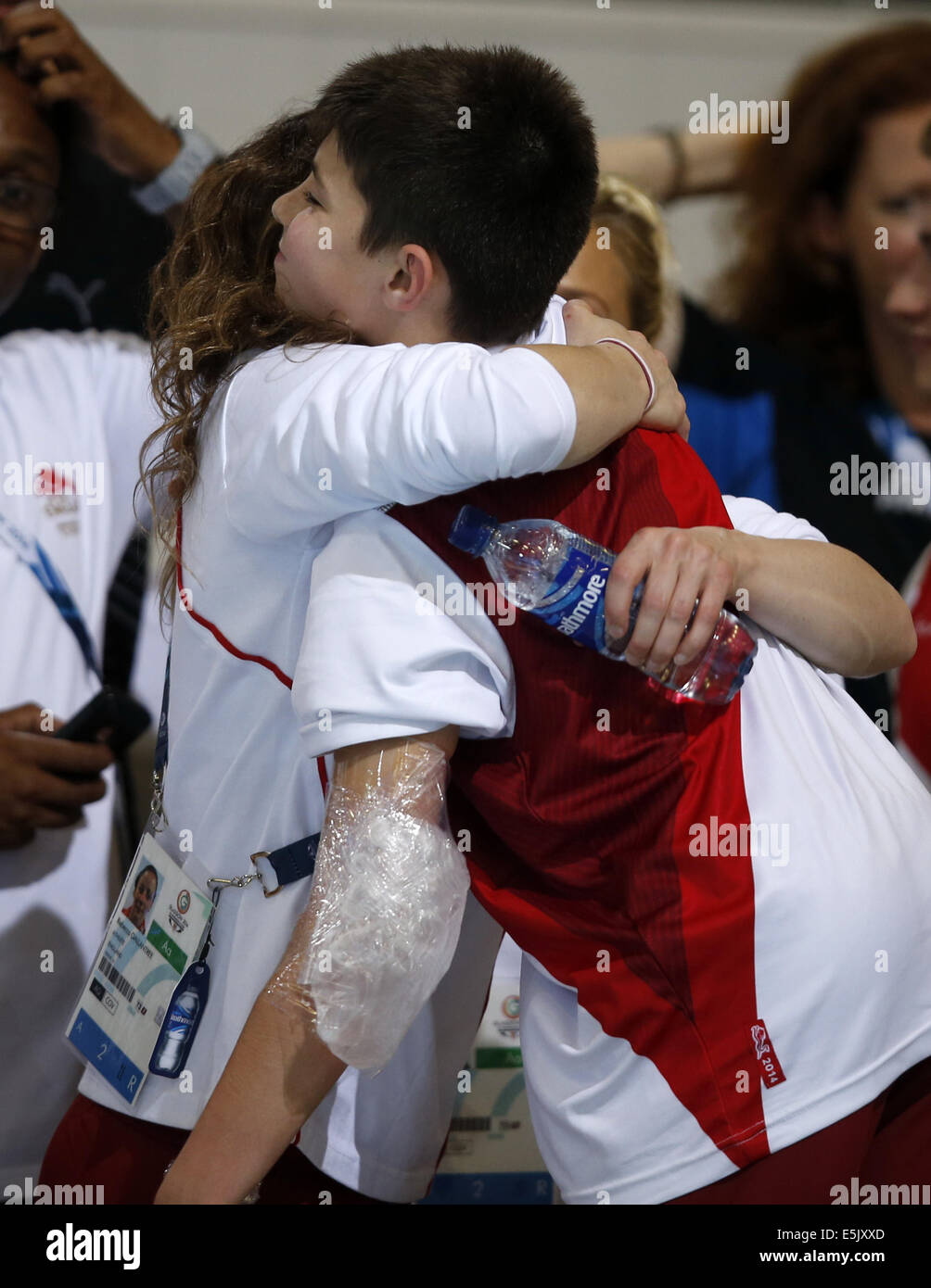 Diver matthew dixon hi-res stock photography and images - Alamy