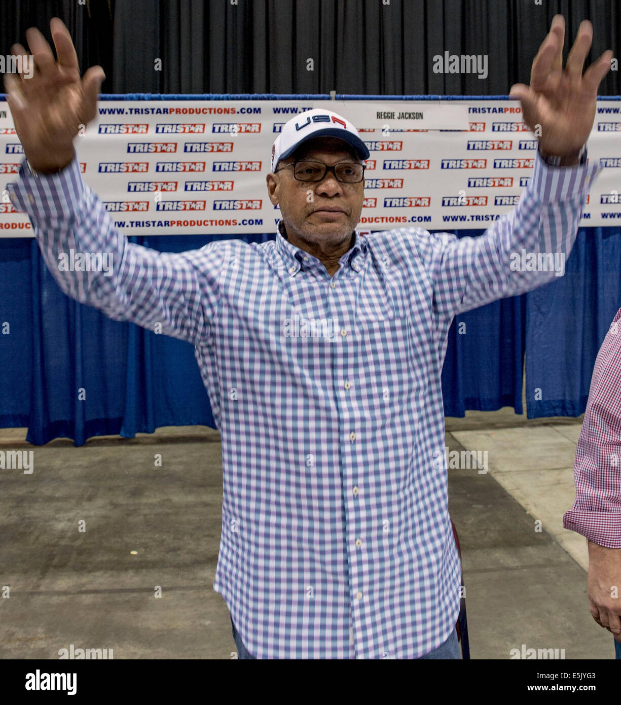 Cleveland, Ohio, USA. 02nd Aug, 2014. MLB Hall of Famer REGGIE JACKSON ...