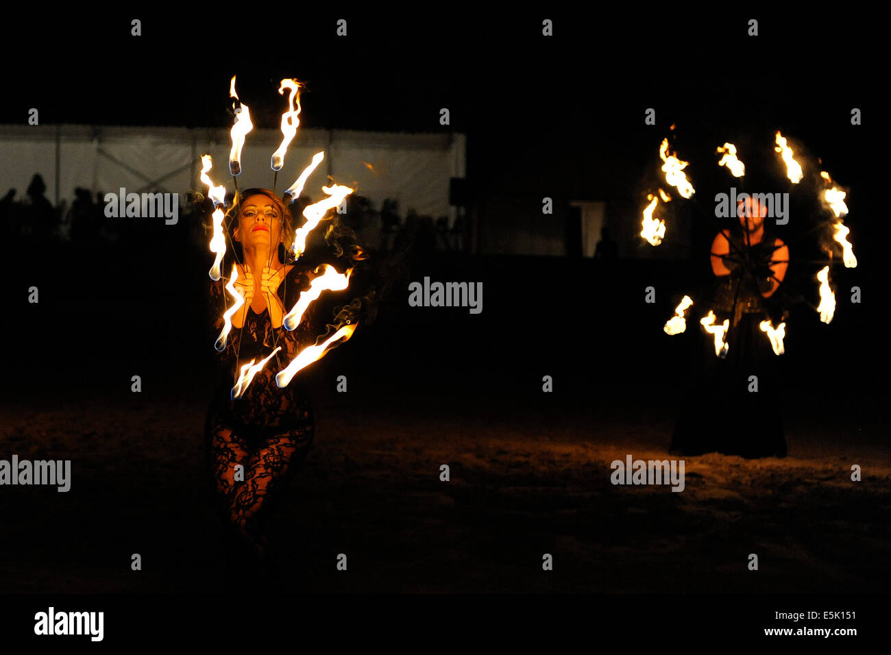 Fire fireworks hi-res stock photography and images - Alamy