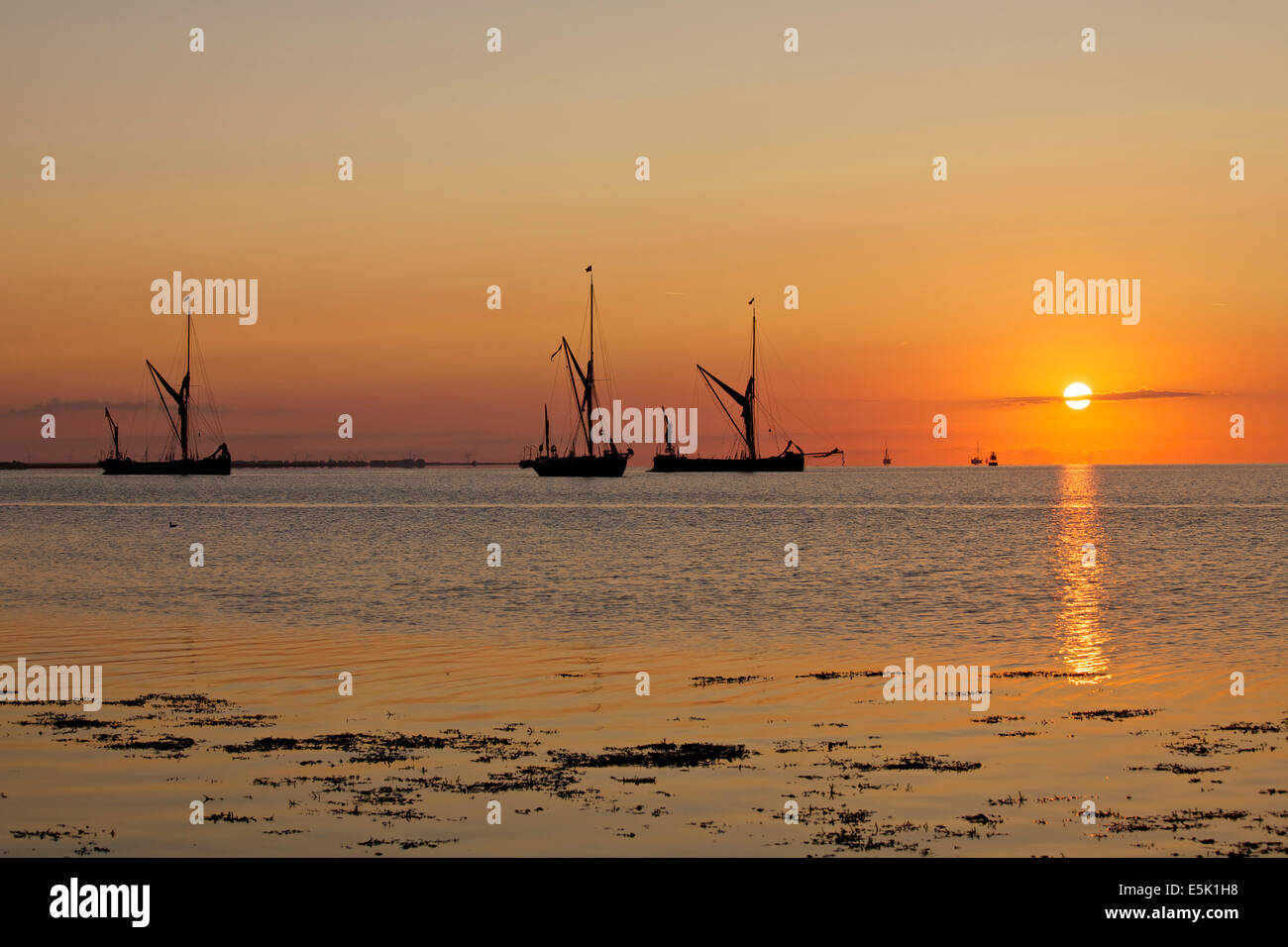 Moored boats on the thames estuary hi-res stock photography and images ...