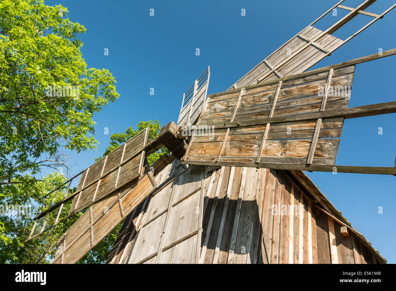 Windmill wheel wind rural hi-res stock photography and images - Alamy