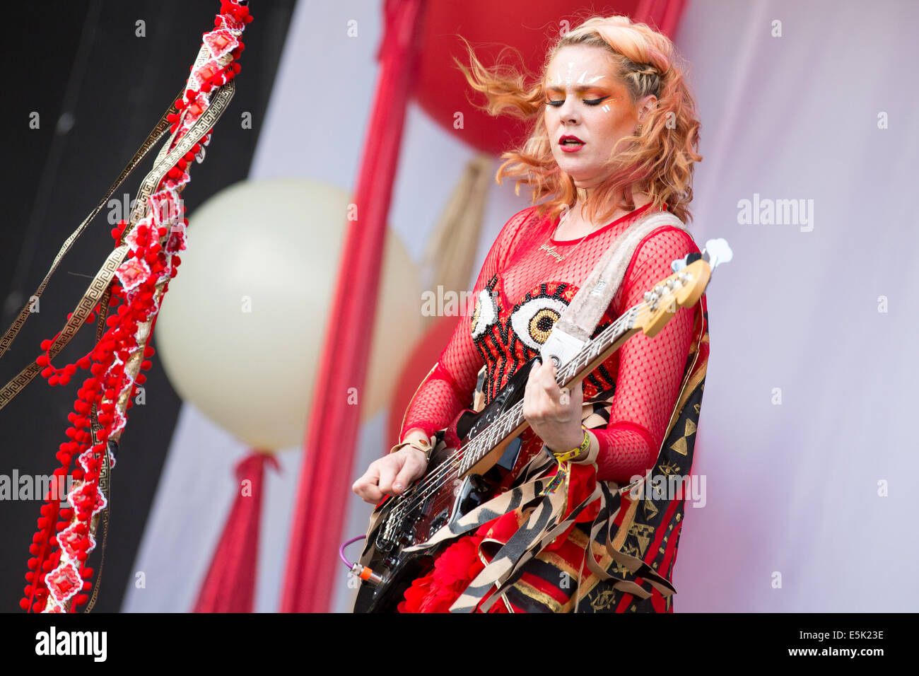 Kate nash band hi-res stock photography and images - Alamy