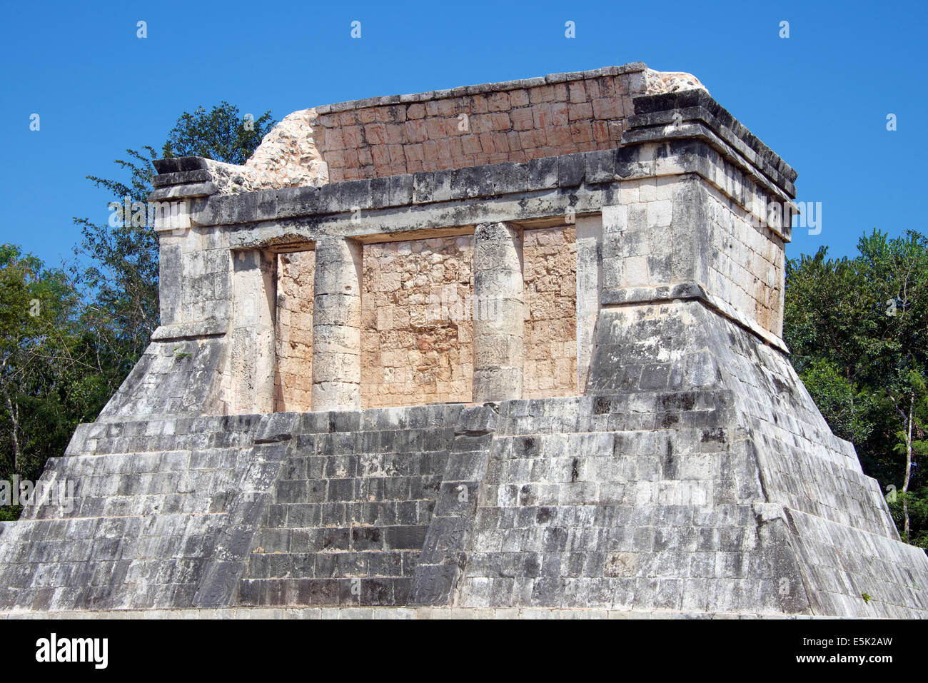 Temple of the Bearded Chichen Itza Yucatan Mexico Stock Photo - Alamy