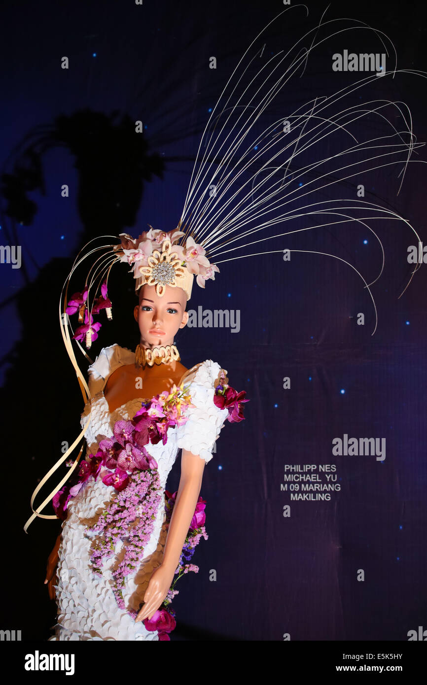 Body flower art work by Philippines Michael Yu at FLORIA event held in ...