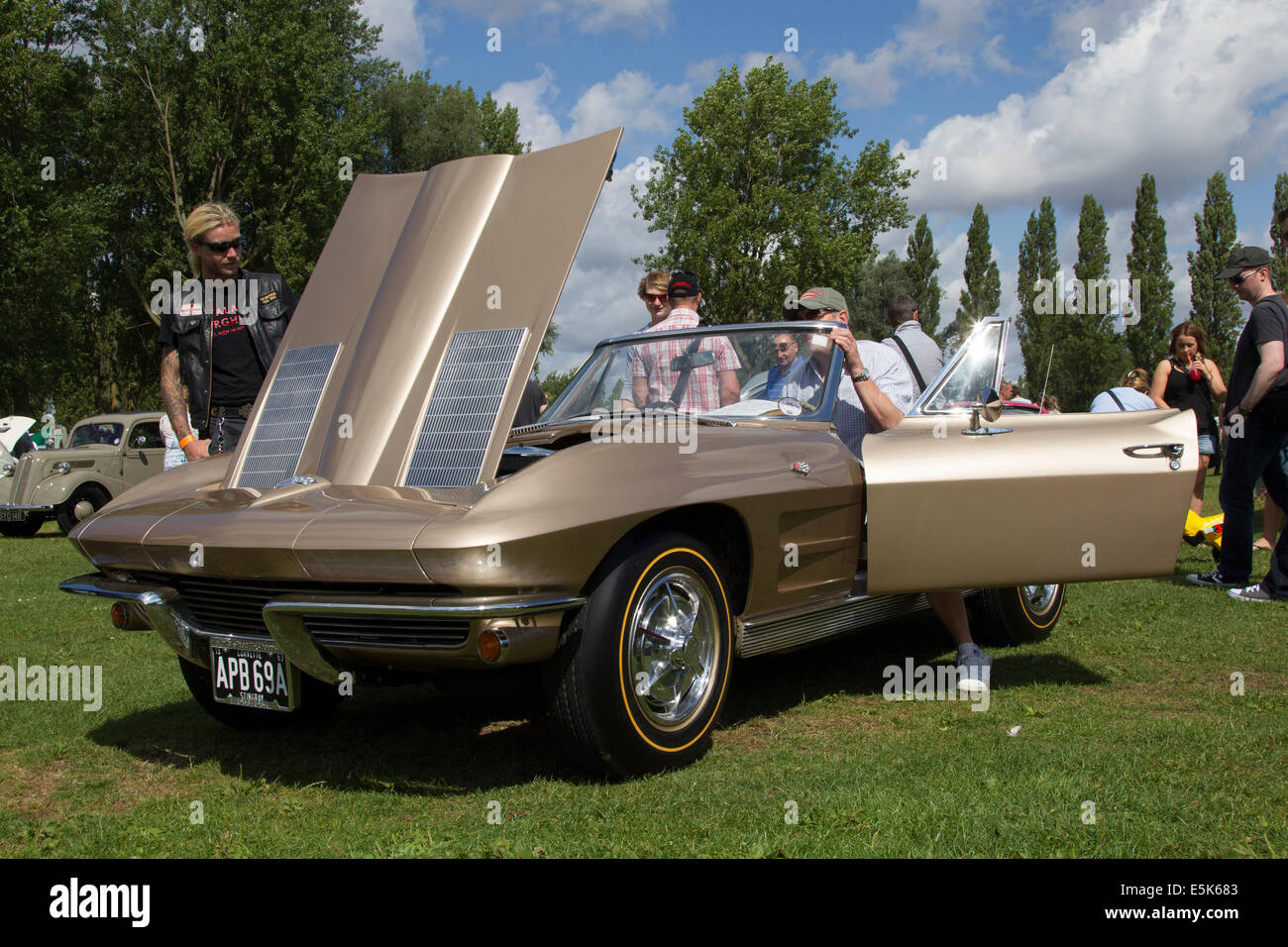 1963 corvette hi-res stock photography and images - Alamy