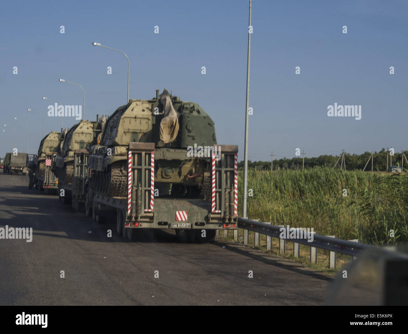 Artillery tractors hi-res stock photography and images - Alamy