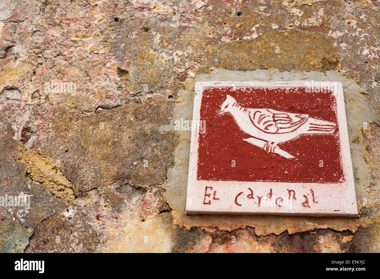 El Cardenal: Pictographic Street Sign in Merida. A picture of a ...