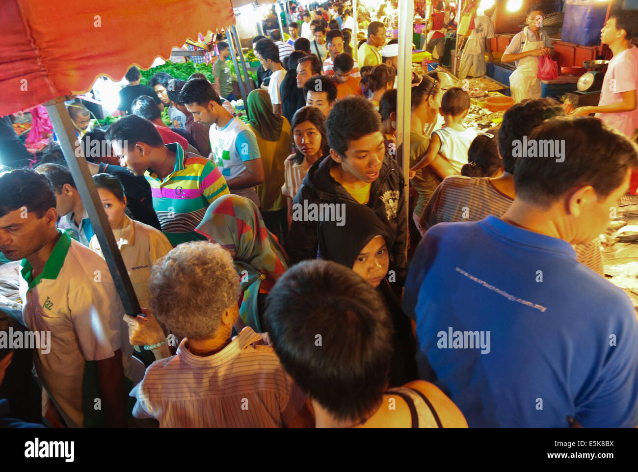 Crowd at a malaysia night market Stock Photo - Alamy
